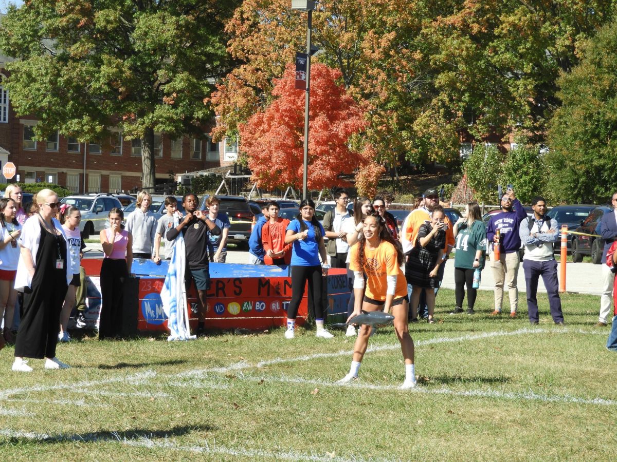 Seniors and Juniors Surge Ahead After Spirit Week Day One – WordsWorth